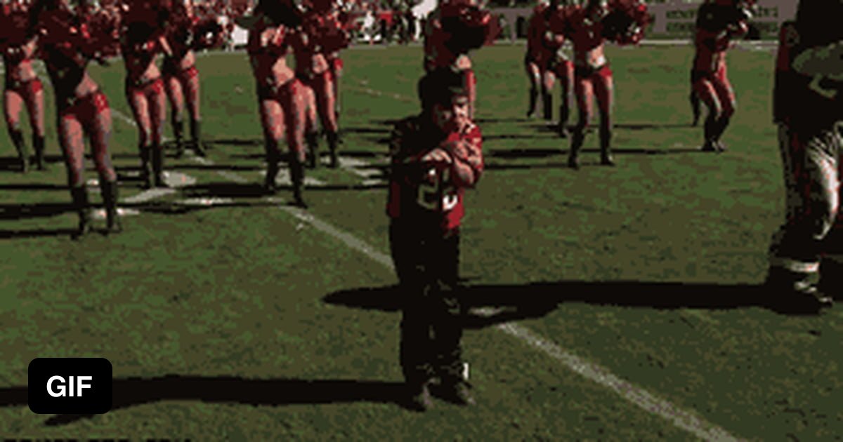 When I'm going to the club and I've had a few. - 9GAG