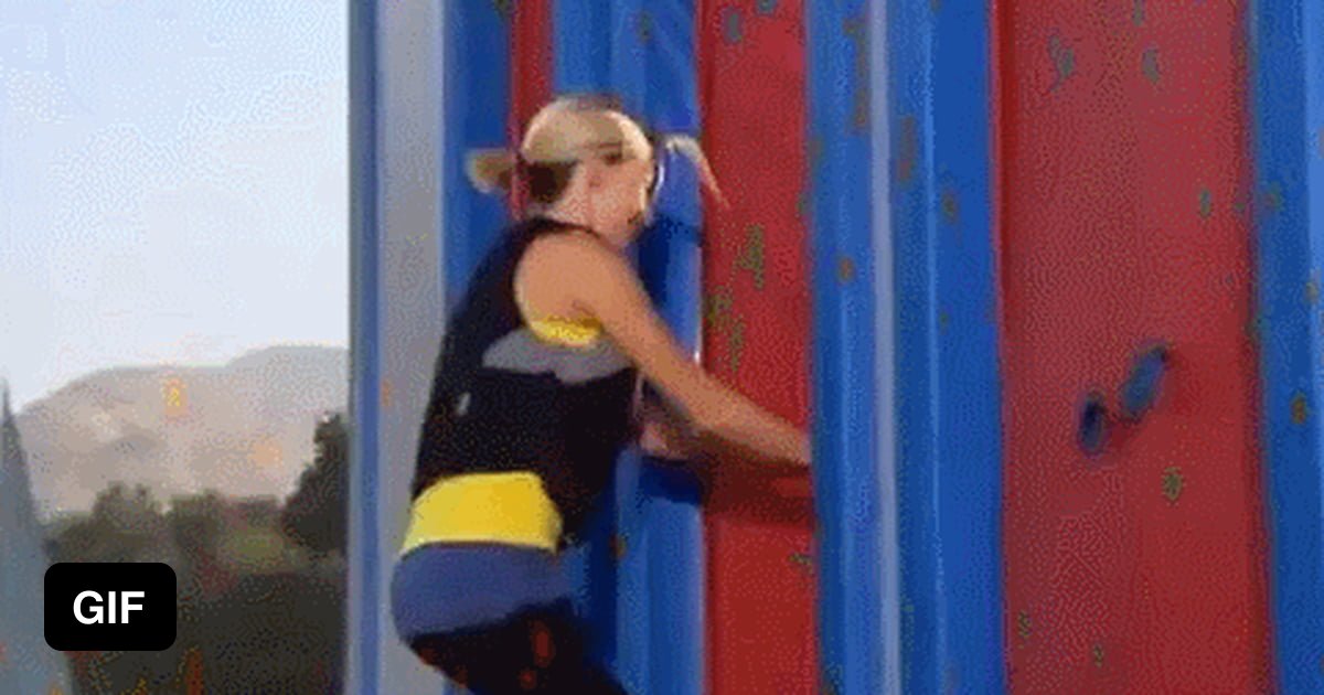 When a Girl decides to give a BJ after a good foreplay! - 9GAG