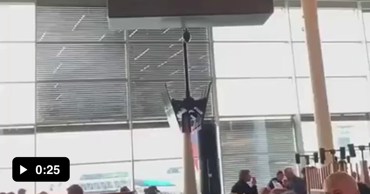 Amsterdam Airport's Schipol Clock, designed by Dutch designer Maarten ...