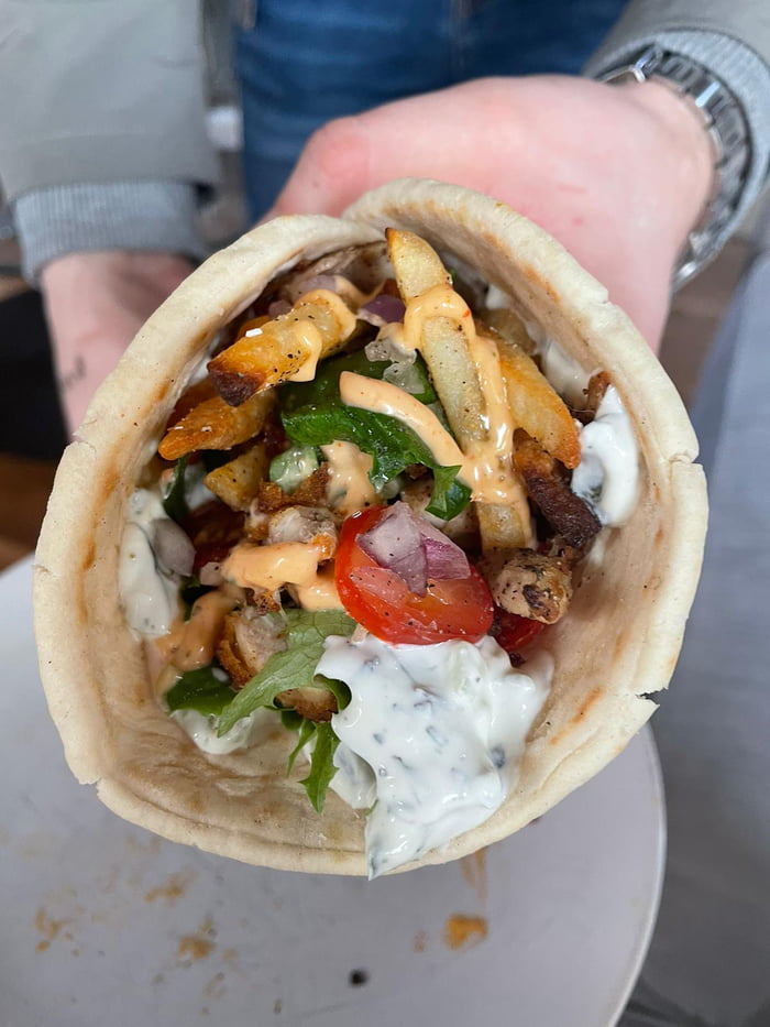 Tried making a Gyros. Completed it mate. - 9GAG