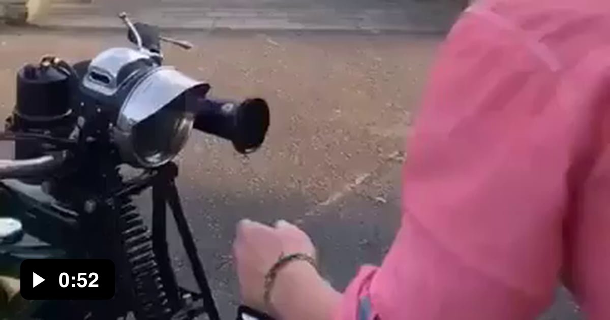 Lighting the carbide lamps on a BSA motorcycle from the 1920s - 9GAG