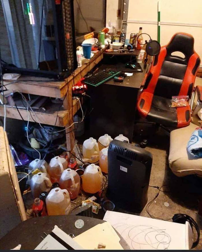 Rate my setup - 9GAG