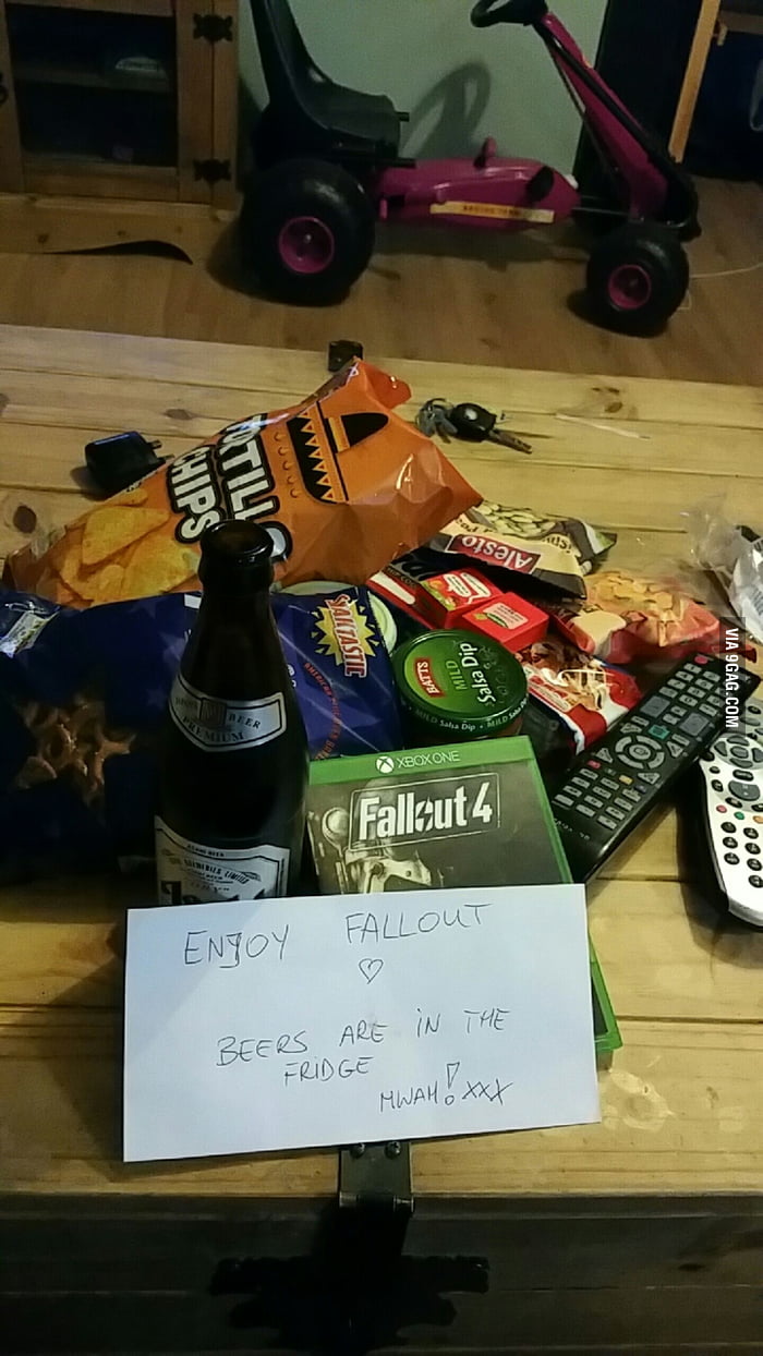 Booked a half day off at work, came home to this. - 9GAG