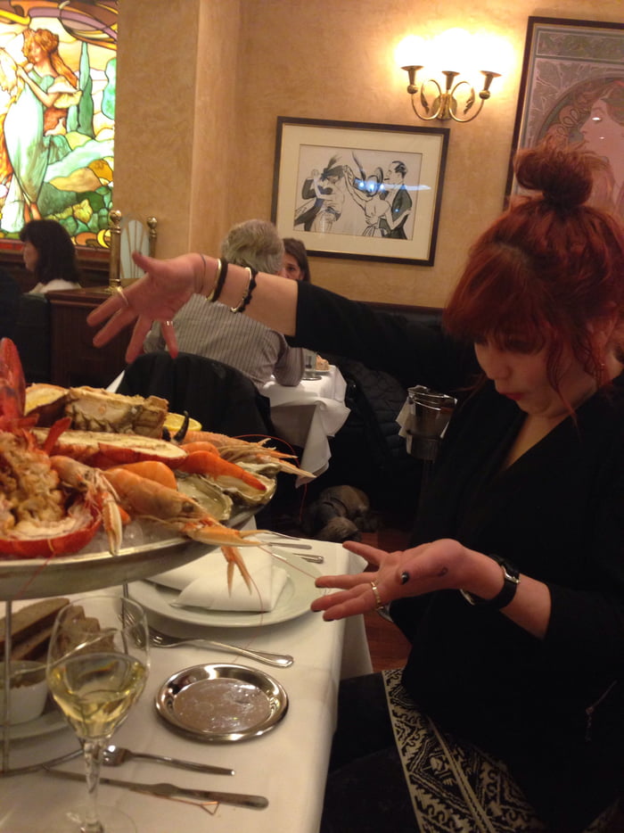 She loves seafood!! - 9GAG