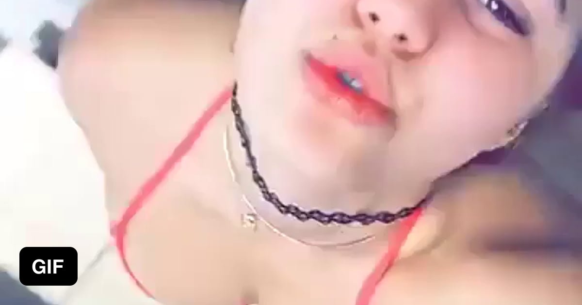 Lia Marie Johnson - 9GAG