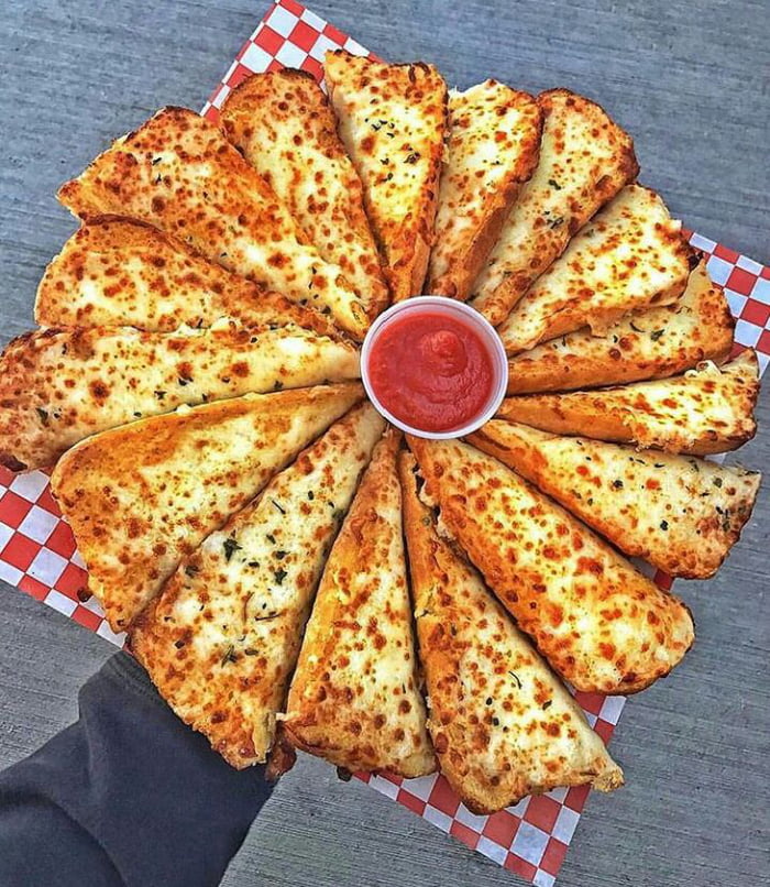 Garlic bread lover. - 9GAG