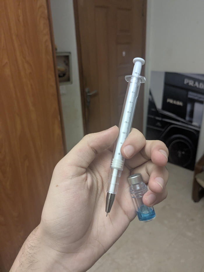 This injection pen with an ampule cap - 9GAG