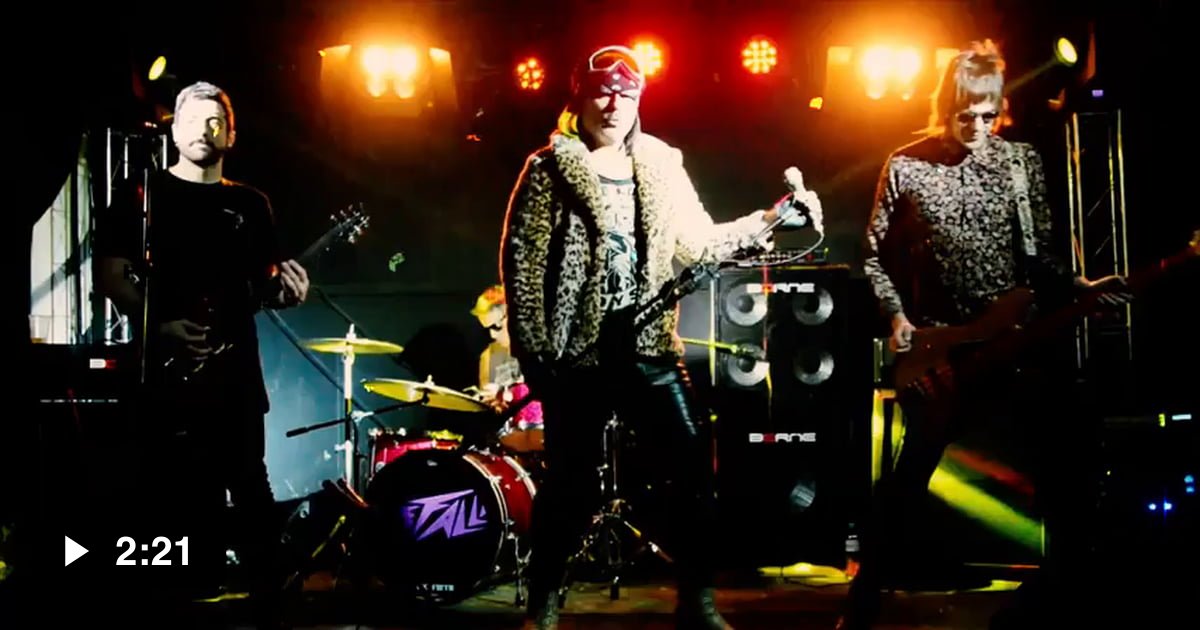 Warning : headphones and volume up - 9GAG