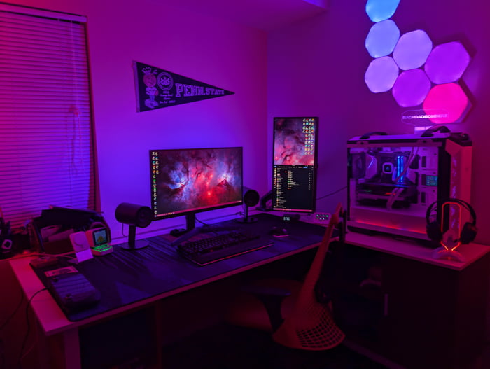 New Desk, New Setup! - 9GAG