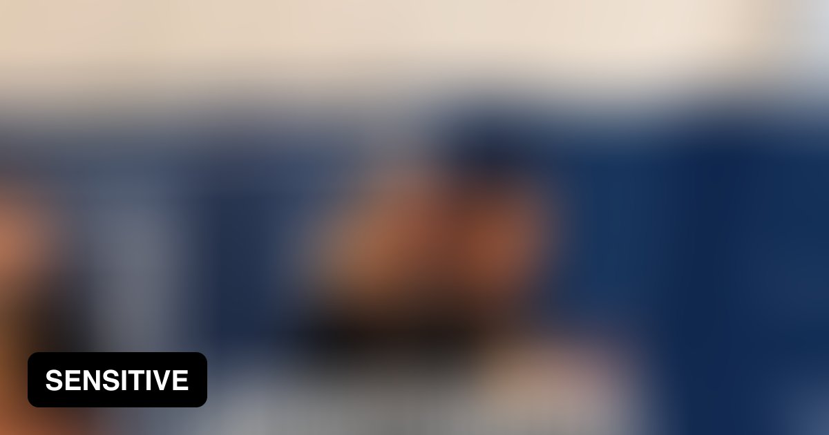 Teagan Levi and Faith Nathan displaying super strength in Women ...