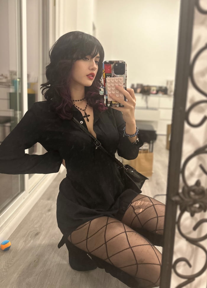 Goth girl - 9GAG
