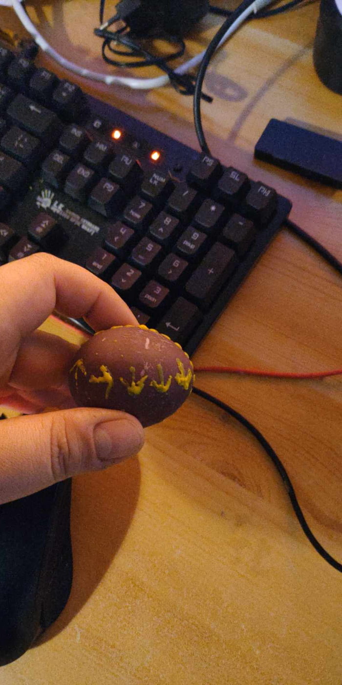 Easter egg - 9GAG