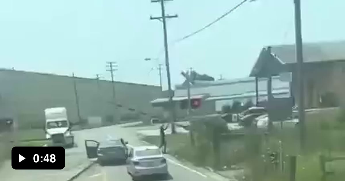 Sometimes road rage, sometimes funny - 9GAG