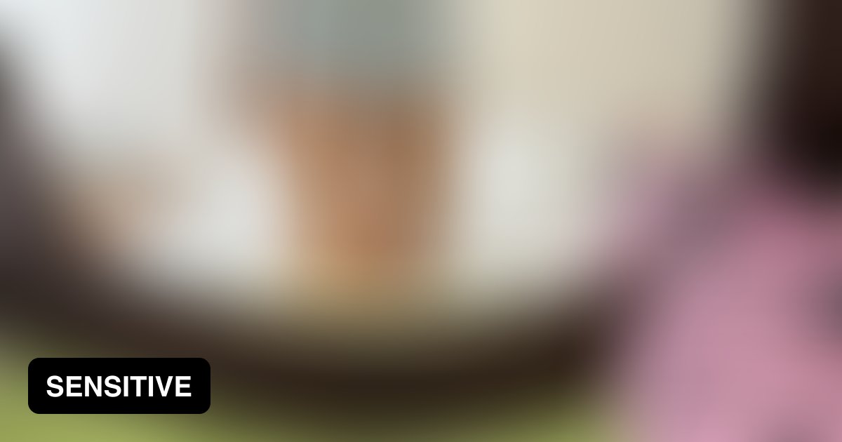 Tight and blue - 9GAG