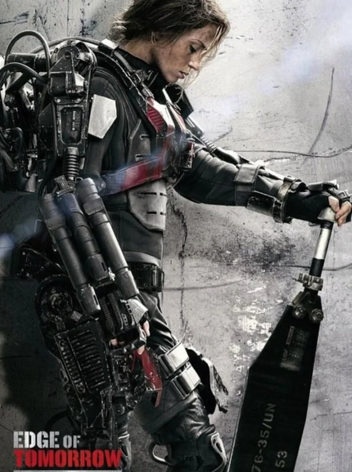 Anyone else feel like Emily Blunt would slap as a Sister of Battle ...