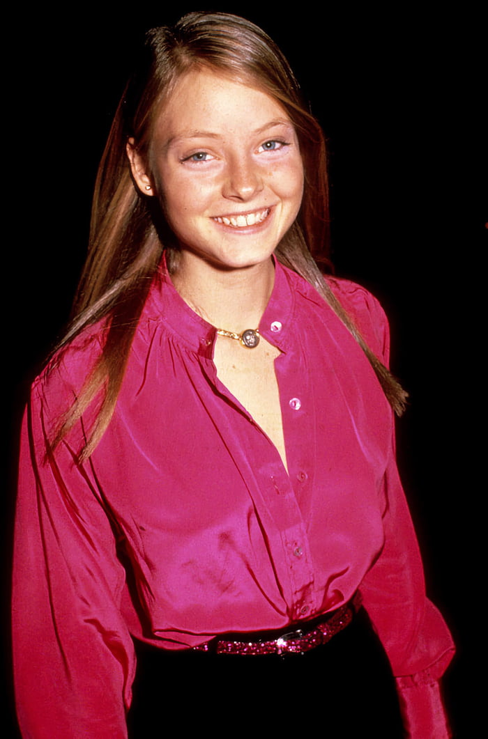 We need to get back to capping famous people for actual valid reasons. - 9GAG