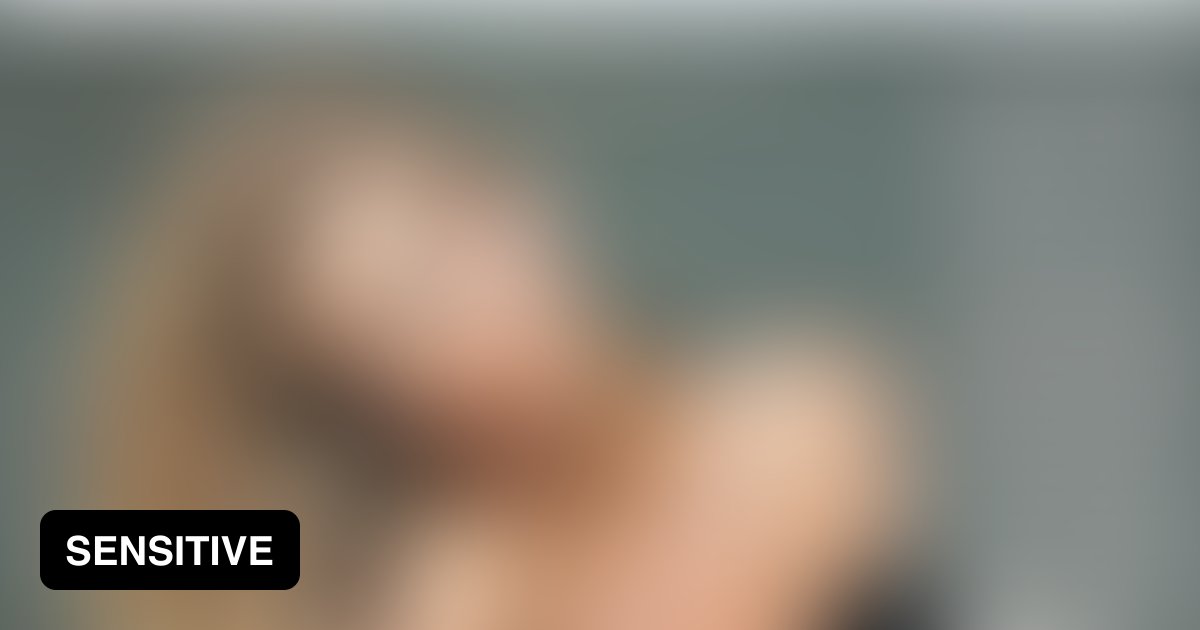 A classic look from the supermodel era. - 9GAG