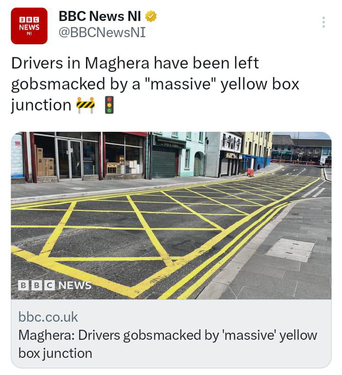 That is quite the yellow box junction. - 9GAG
