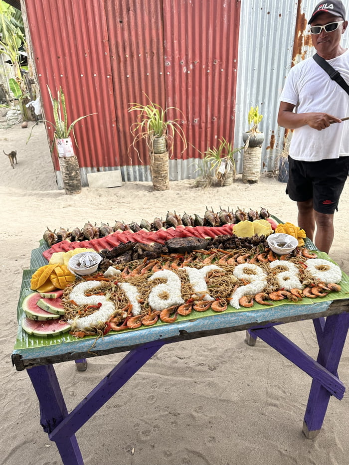 I dont know the name of those grilled shells 🐚 - 9GAG