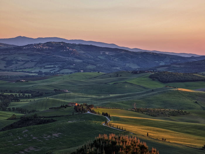As we start posting landscape pictures: Val d' Orcia for maximum ...