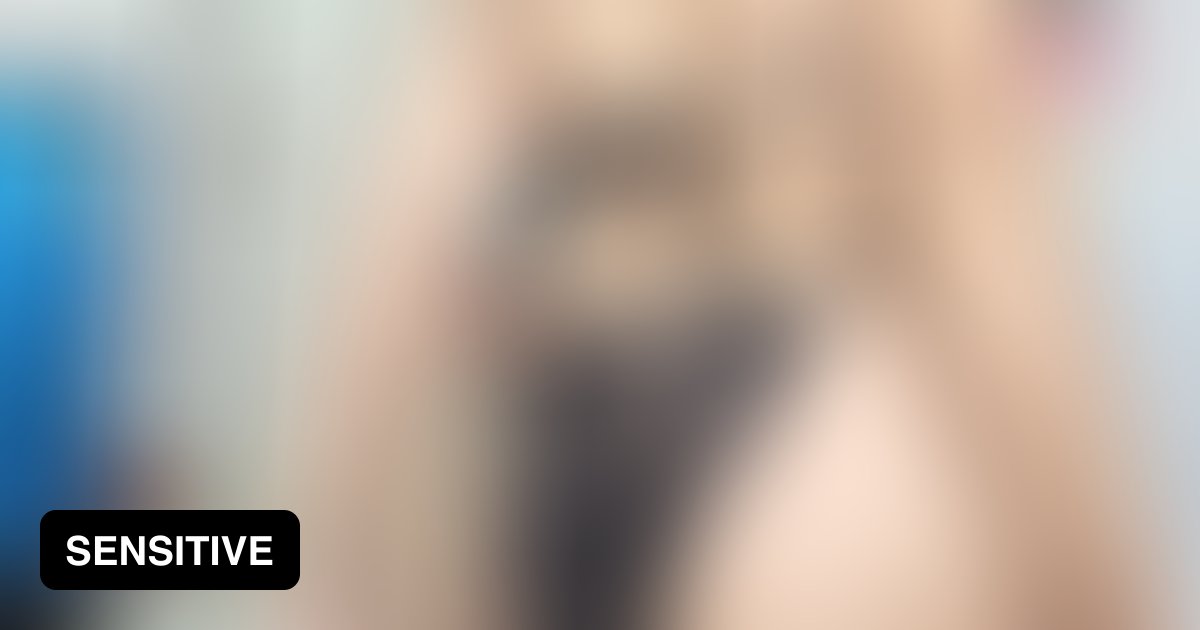 Come and see the rest of the package - 9GAG