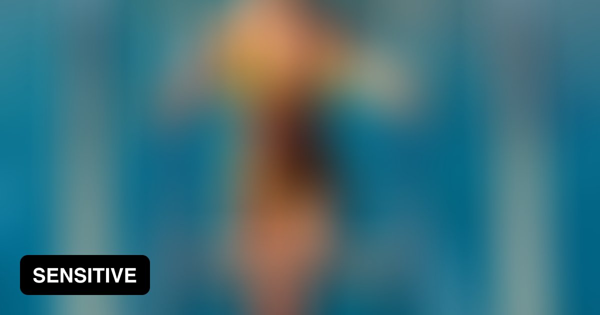 Yellow bikini - 9GAG