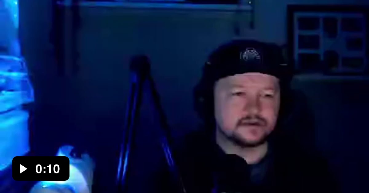 This chase scene have too many layers - 9GAG