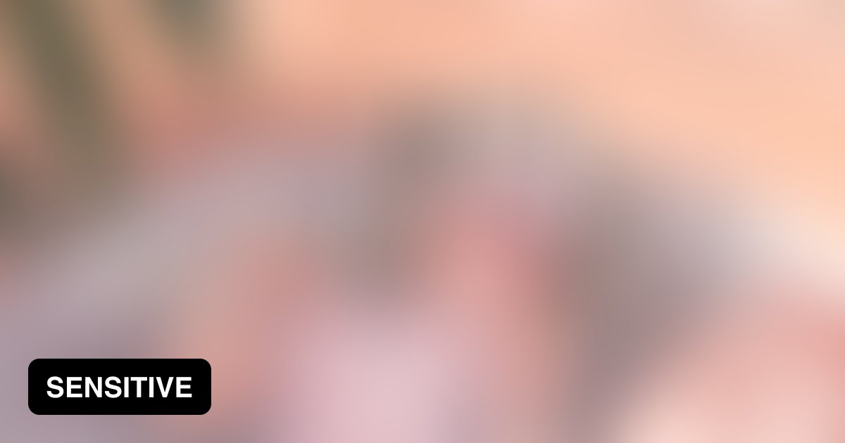 Posing at the beach - 9GAG