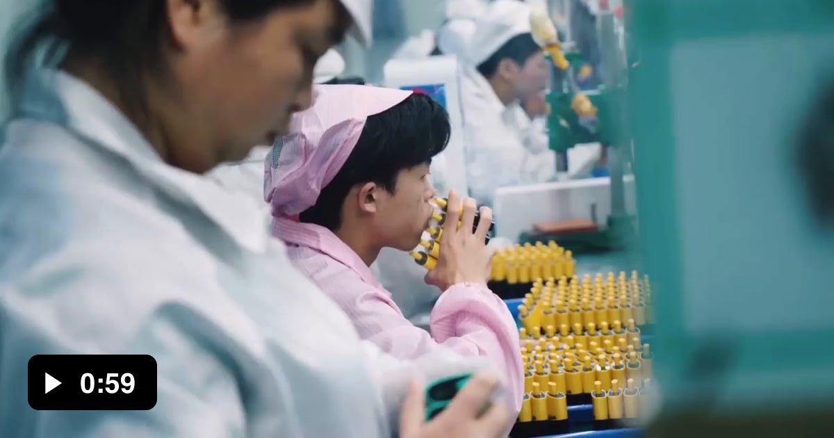 Worker at a disposable vape factory tests up to 10,000 vapes a day - 9GAG