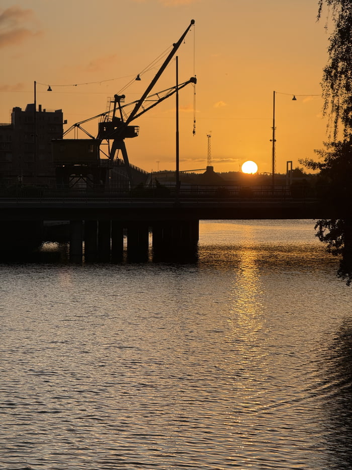 Happy or unhappy Friday, up to you - 9GAG