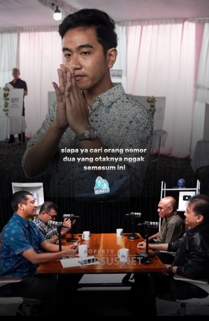 Menurut penelitian para ahli, pangeran ini suka membuka situs mesum. Ya ngga papa sih - 9GAG