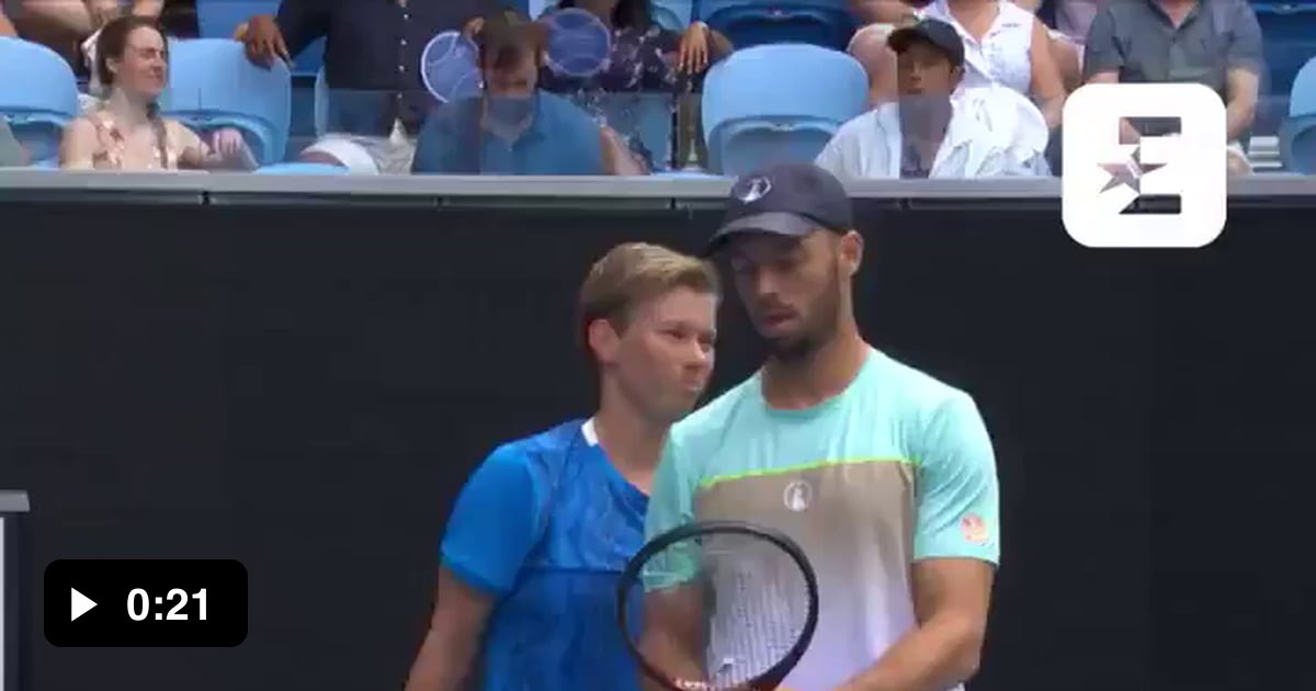 Professional Tennis Player Stops During Match To Help A Fainting Ball ...