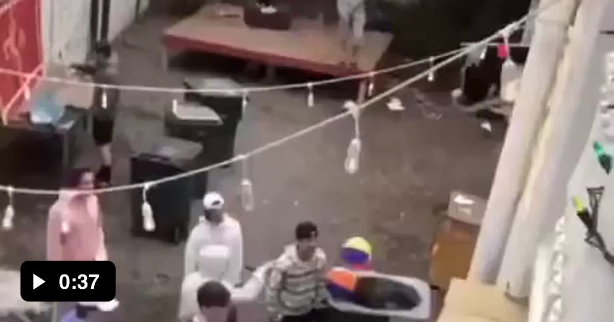 Men are simple - 9GAG