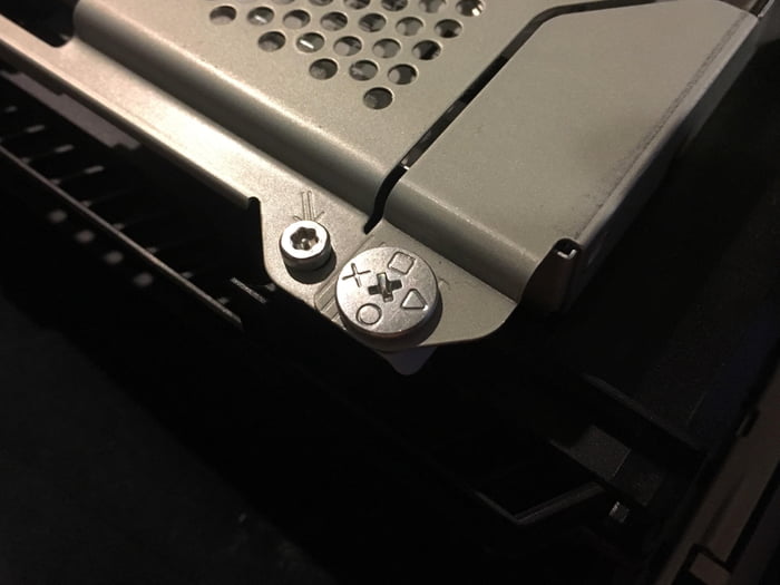 The screws inside the PS4 - 9GAG