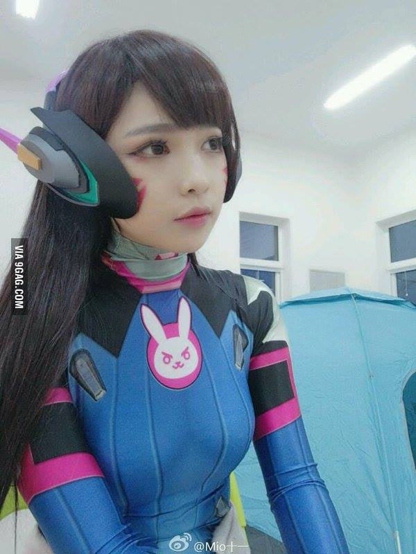 The best Dva cosplay - 9GAG