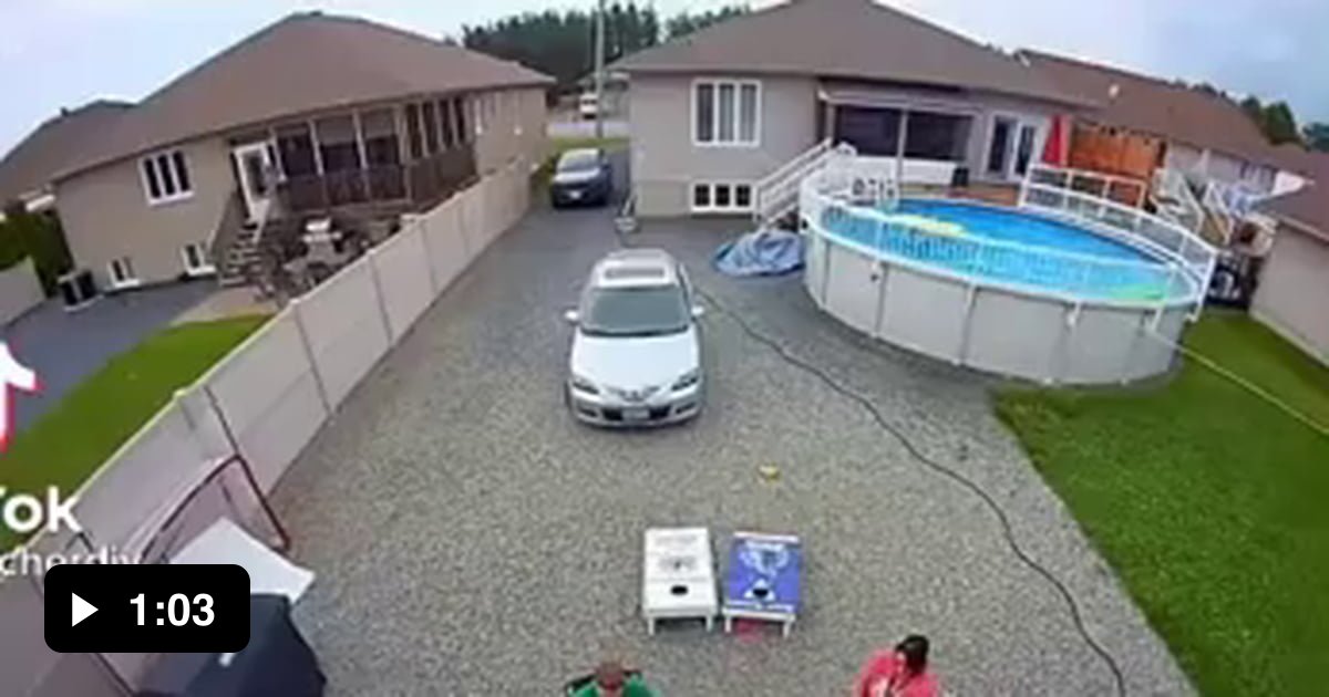 Adults ignore screaming child unsupervised in pool - 9GAG