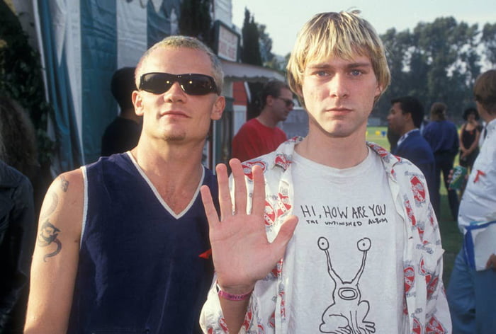 Flea and Kurt Cobain (1992) - 9GAG