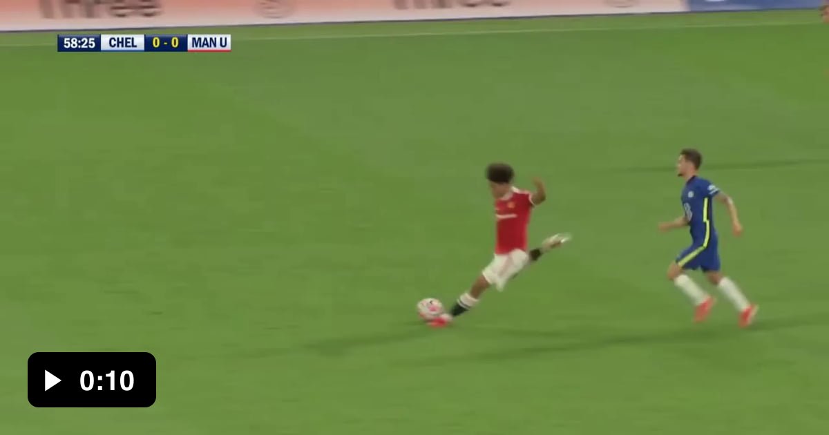 Josh Brooking (Chelsea U23) straight red card vs. Man United - 9GAG