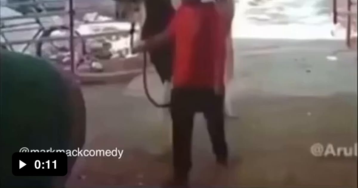 Get outta there Pedro - 9GAG