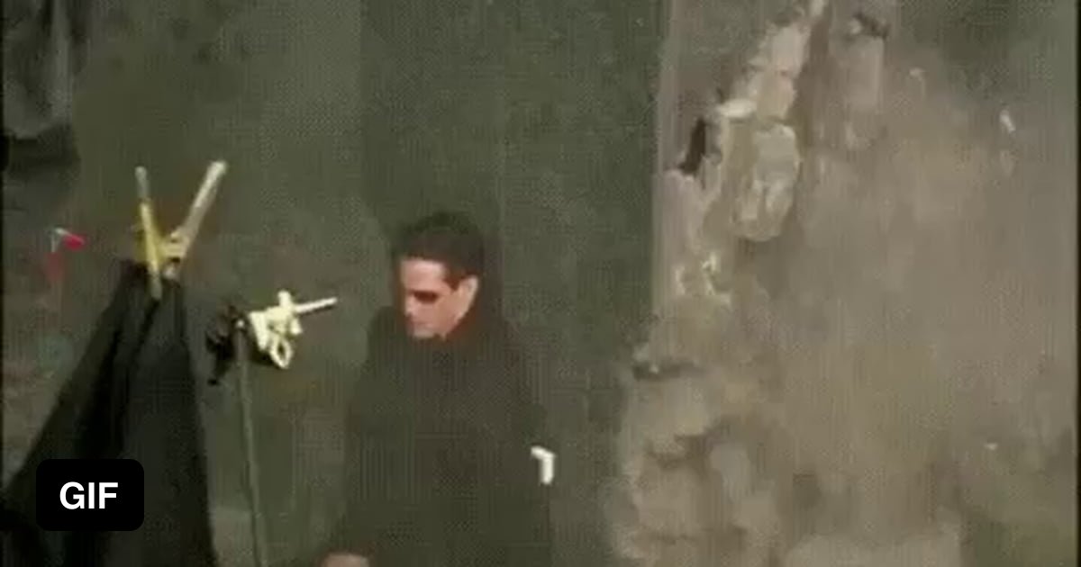 Matrix behind the scenes - 9GAG