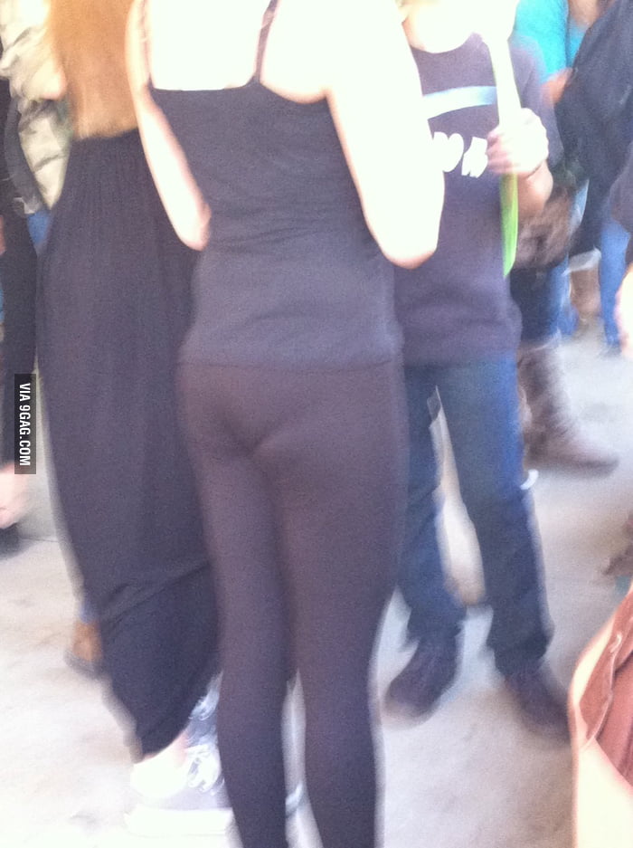 This girl is in my dance.there's such things called thongs. - 9GAG