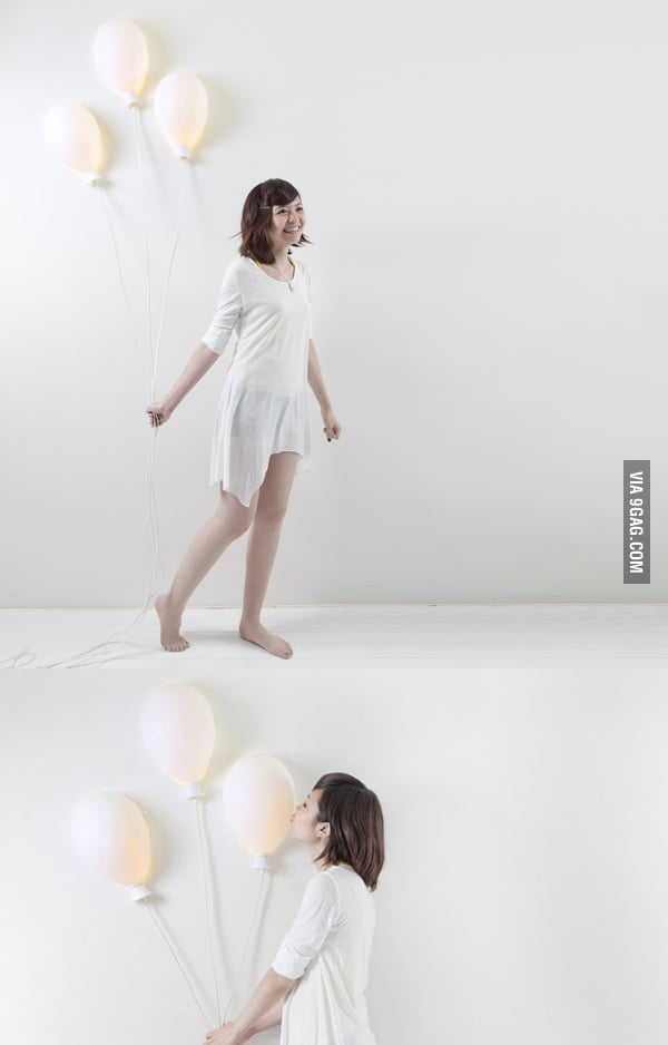 Balloon X lamp - 9GAG