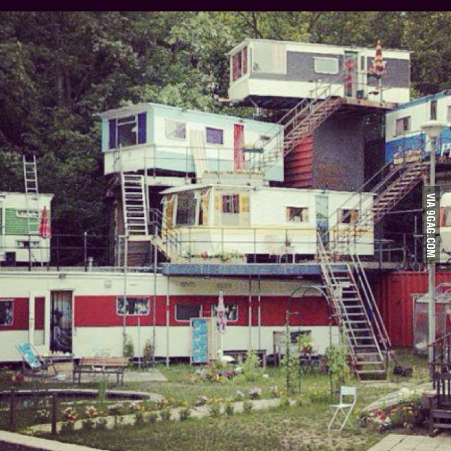 Redneck Apartment Complex - 9GAG
