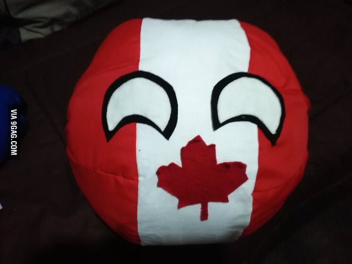 As a Canadian, I need this Canada ball pillow. - 9GAG