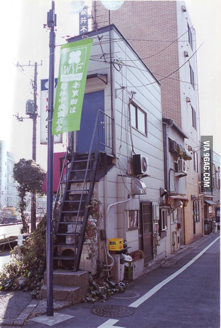 Exceptionally small Japanese apartment - 9GAG
