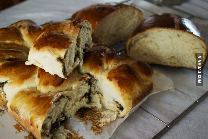 Bread with brown sugar and cinnamon - 9GAG