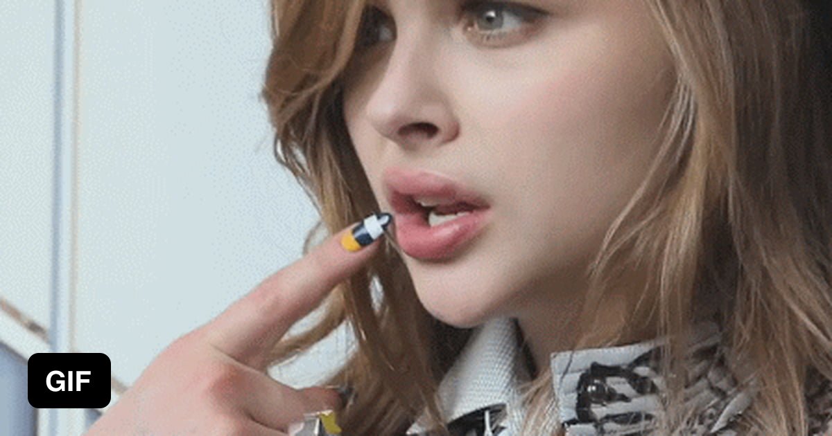 Chloe Grace Moretz 9gag