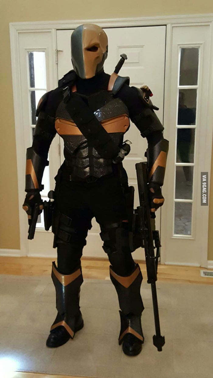 I made a full set of Deathstroke armor with actual kevlar - 9GAG