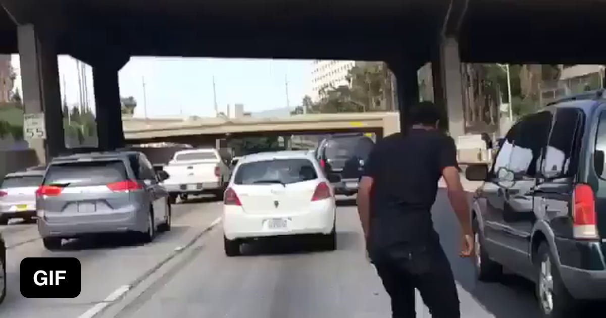 When LA traffic gets too boring - 9GAG