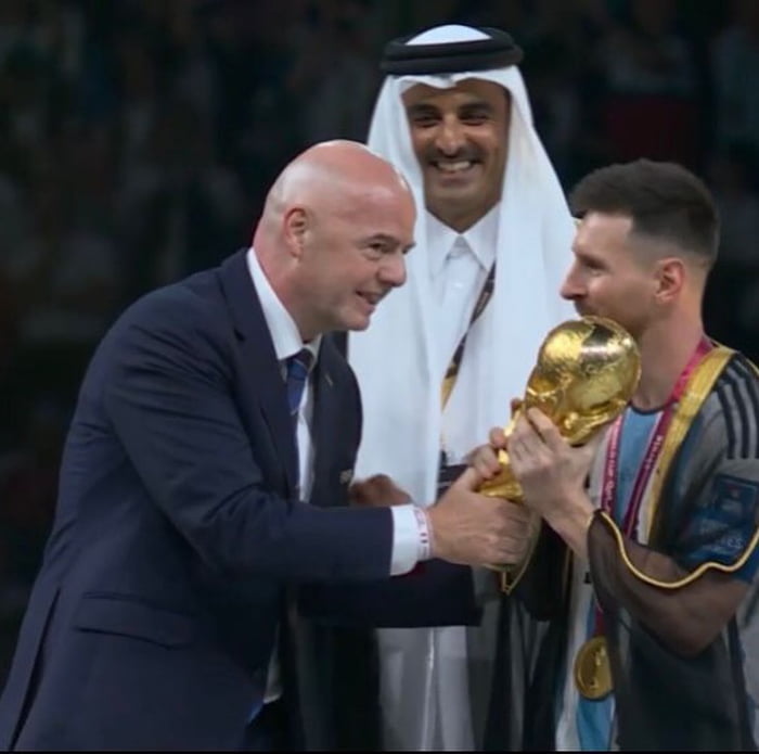 Don't cry for me Netherlands, England, México, Canadá, Belgium, Spain ...